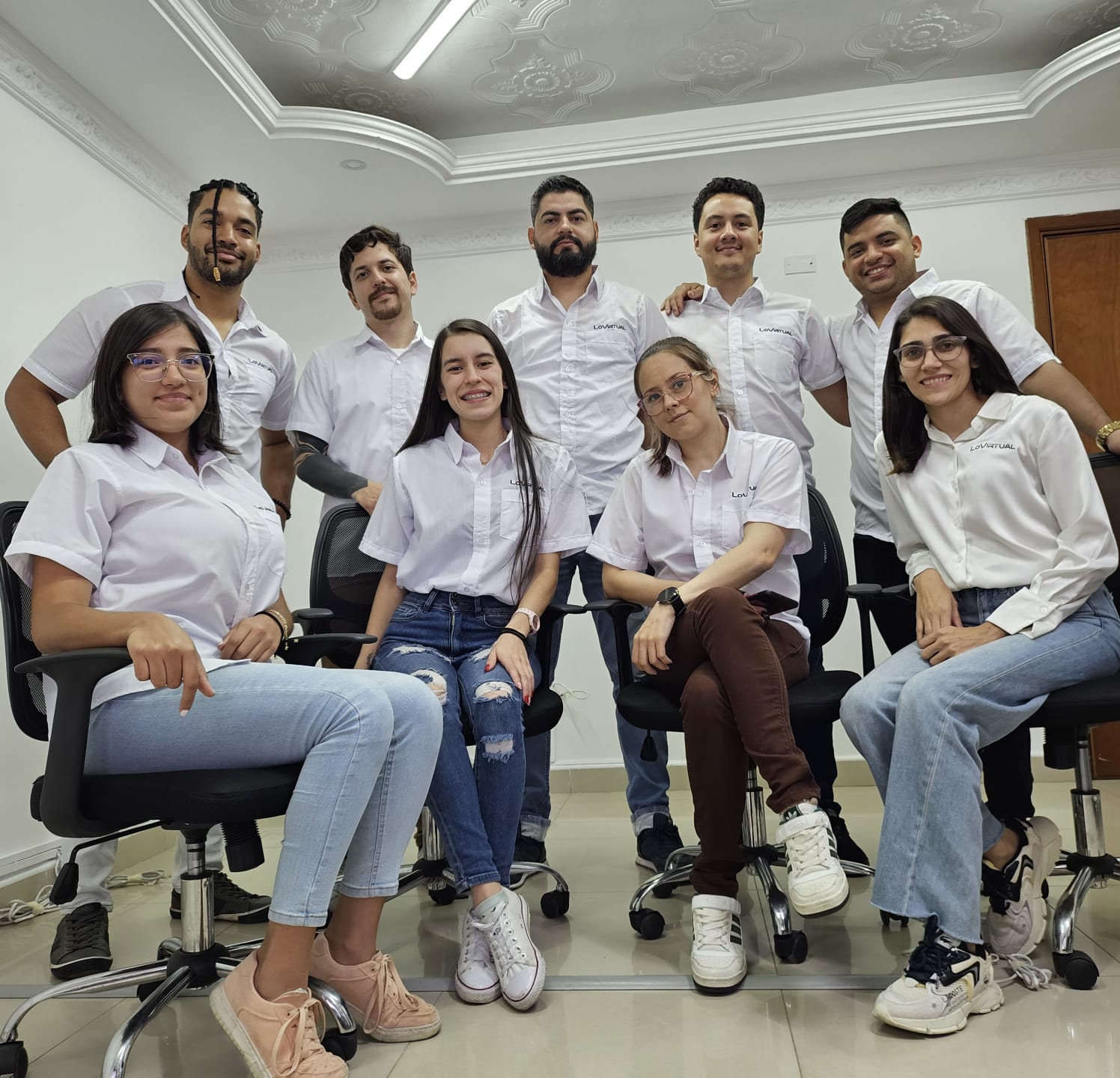 Desmitificando el Trabajo Remoto: Cómo Construir un Equipo Virtual Exitoso